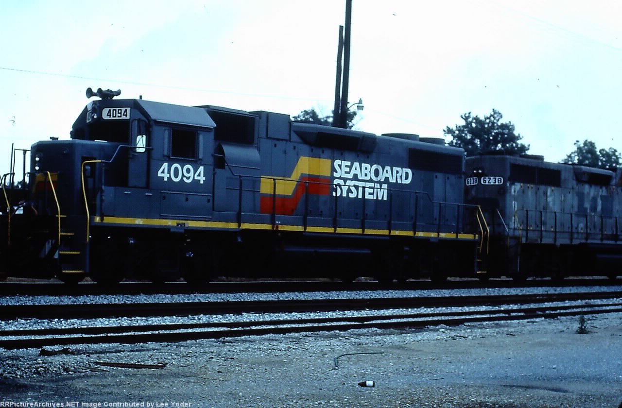 SBD 4094 GP38-2
